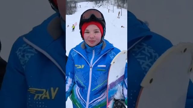 СНЕЖНЫЙ ДРАЙВ: НИКОЛАЙ КОЧНЕВ ИНСТРУКТОР ПО СНОУБОРДУ