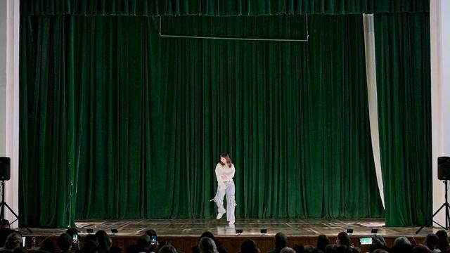 Анна Лагутина