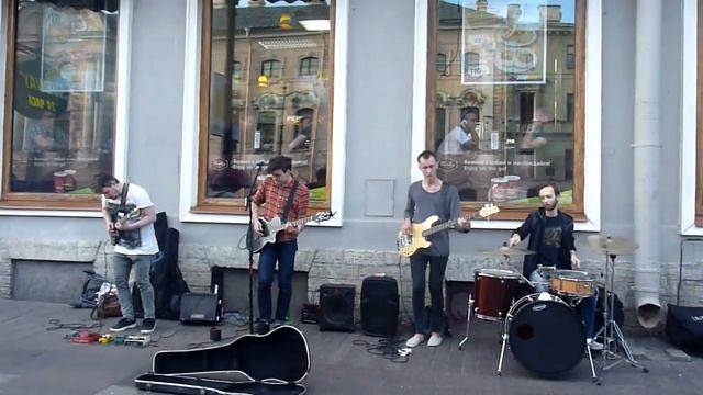 в Санкт-Петербурге на Невском проспекте