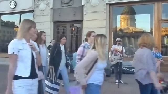 в Санкт-Петербурге на Невском проспекте