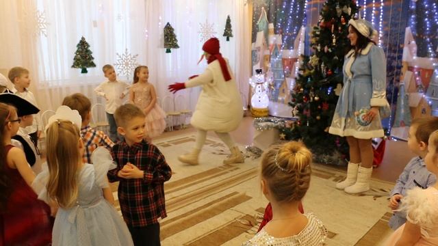 02 Снегурочка и снеговик