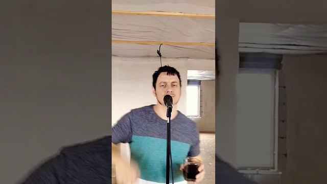 С 8 марта девочки!#песни #хорошаяпесня #танцы #ютуб #shorts #