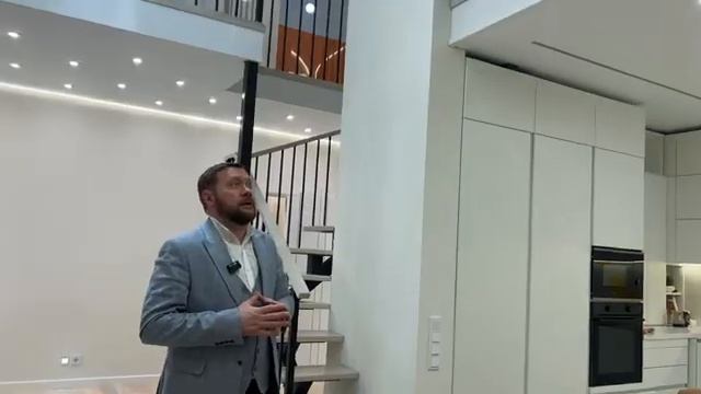 Обзор интерьера Двухэтажной квартиры за 15 млн. Я бы переехал туда жить!