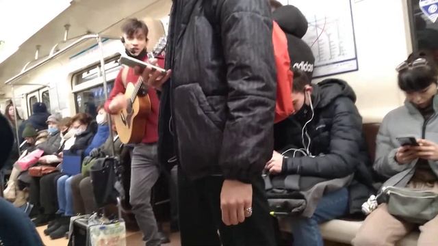 Музыка метро "Этот город самый лучший город на земле..."