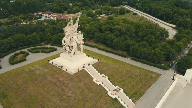 Монумент "Соединение фронтов" | Пятиморск