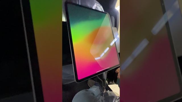 Сделай сам:  iPad вместо штатных мониторов в Land Cruiser 300