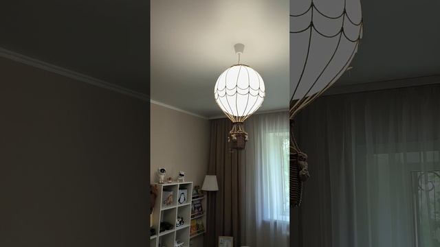 Установка светильника в детской комнате