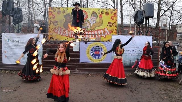 Песня "Разговор со счастьем" (Е. Берлин) Фаер-шоу танцевальный коллектив "Экспромт". Шоу-балет.