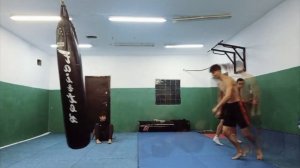 Жёсткий тренинг в спортзале, жуткие травмы и падения, суровые тренировки и моя смерть