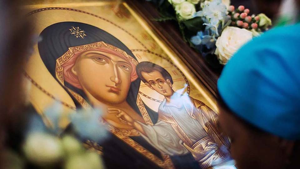 Сталин и Казанская Икона Божьей Матери
