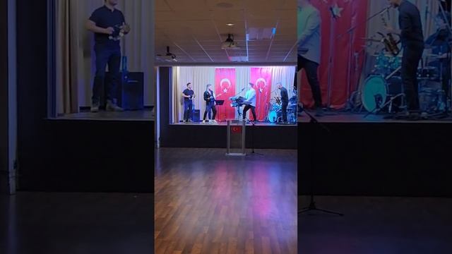 Октябрь 25, 2024, Оттава, Канада (October 25, 2024).