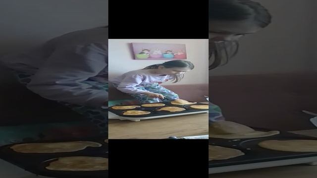 Сама делаю 🥞 в 9 лет!