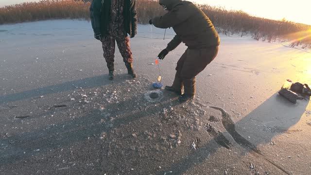 ТУТ МНОГО ЩУК. РЫБАЛКА НА ЩУКУ ЗИМОЙ