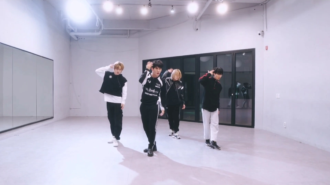 XEED - 'DREAM LAND' Dance Practice Mirrored
