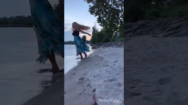 Читаю стих Даши Астафьевой