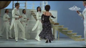 Canción "Mírame" en DOS CHICAS DE REVISTA