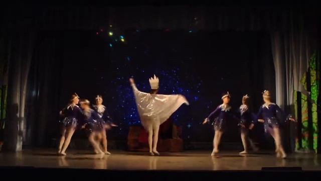 Ансамбль ＂Карамель＂. Хореографический спектакль 'Звезда Рождества' [DnDDCF1gPoo]