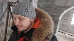 Зимняя проверка стройки из арболита.