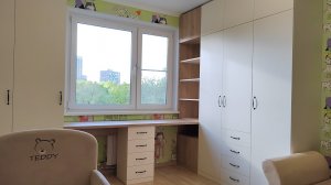 ДЕТСКАЯ. Шкафы со столом