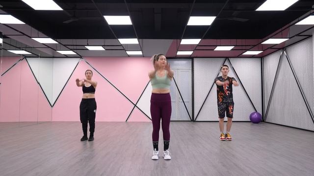 Eva Zumba 211213