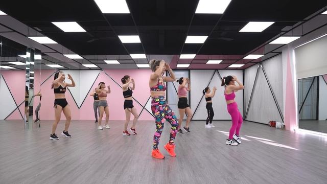 Eva Zumba 211206