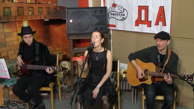 02 Englishman in New York - Светлая комната