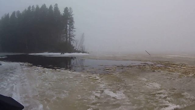 Мототолкач Ураган плывет по воде! Мы 1-е! Утопили мотобуксировщик! Не повторять! Snowmobile on water
