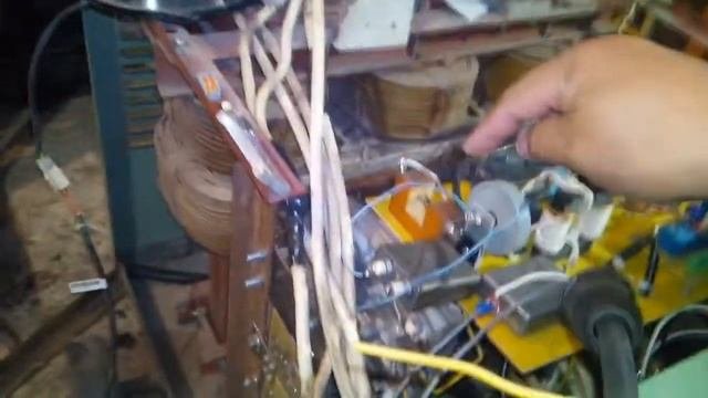 Плазморез №17   Искру нашел