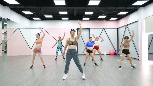 Eva Zumba 221107