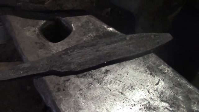 Шаманский  нож  для  Женьки-шаманки