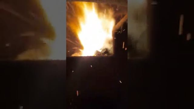 Лотковая горелка на котле Горыныч ПРО в своей красе