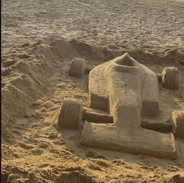 Гонка F-1 из песка на пляже Пхукета