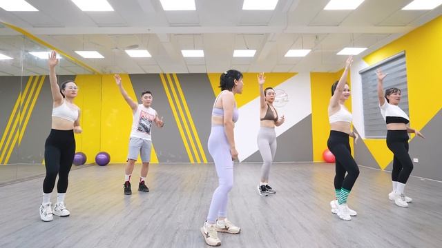Eva Zumba 241122
