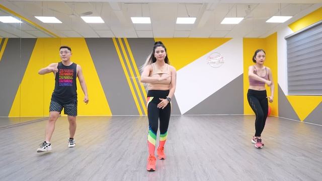 Eva Zumba 231113