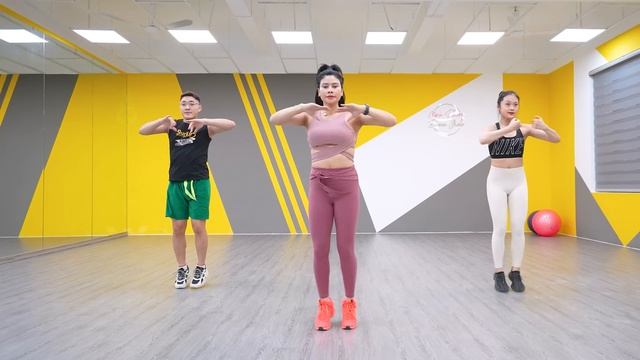Eva Zumba 231110