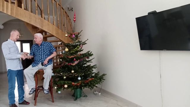 ПОЗДРАВЛЕНИЯ ОТ ОЛЕГА ШАПОВА и СЛАВЫ ЗАХАРОВА с Новым 2022 годом !!!