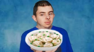 Приготовьте этот пельменевый суп, и вы поймете как это вкусно и сытно