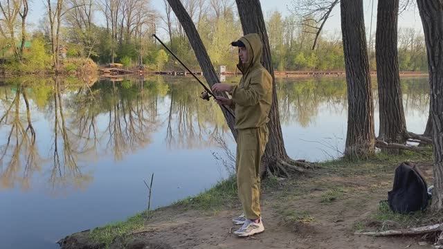 Плотва на поплавок. Рыбалка в Самаре на реке Татьянка.