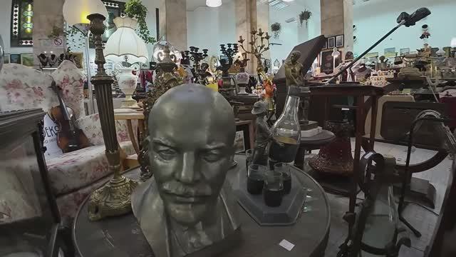 Блошиный рынок в центре Белграда