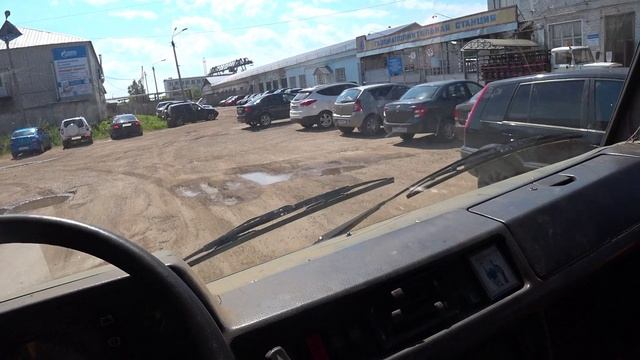 Едем на мерсе заправлять балоны газом