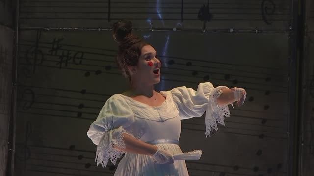 Les oiseaux dans la charmille / Куплеты Олимпии (Сказки Гофмана, Оффенбах) — Ольга Перетятько
