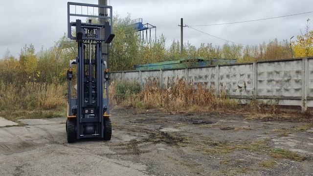 Дизельный погрузчик GOODSENSE FD18G-X11  высота подъема 4800 мм боковое смещение китайский двигатель