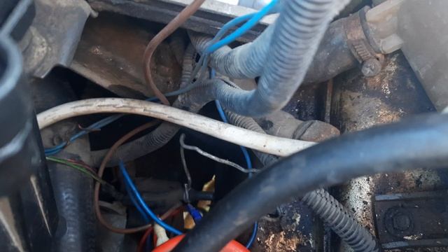 Выбивает антифриз, печка дует холодным, переделал систему охлаждения. Лада Калина.