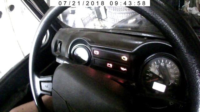 Давление после запуска двигателя (после долгой стоянки).