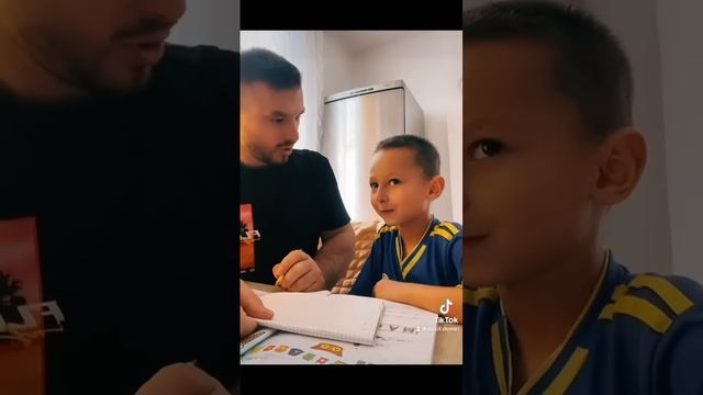 Qfar shkronje eshtt ...