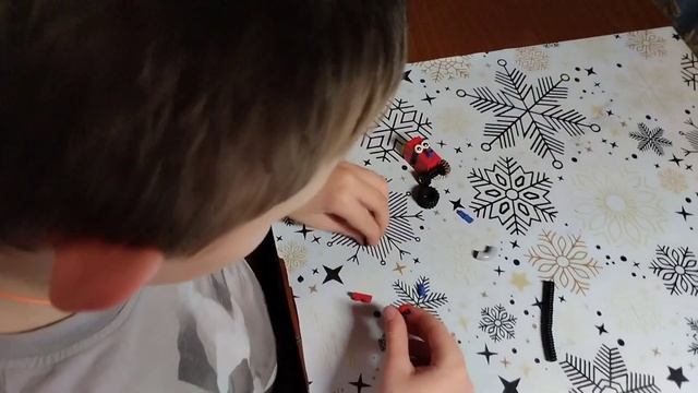 МИНИ-ПЫЛЕСОС  HENRY