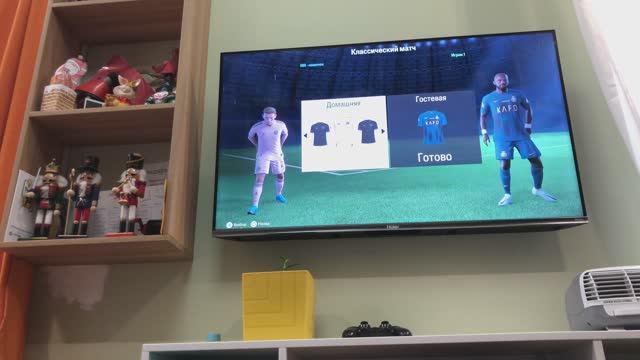 FC 24 2 серия RONALDO vs MESSI я за RONALDO