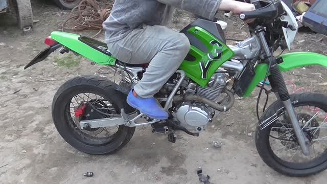 глушитель для мотоцикла из говна и палок