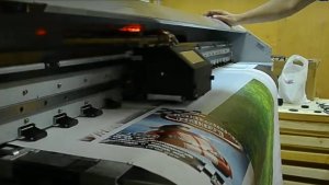 Широкоформатный принтер - печать на LinkPrint LP-8740ADE для наружной рекламы