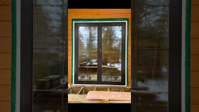 Деревянные окна до/после монтажа. Остекление загородного дома